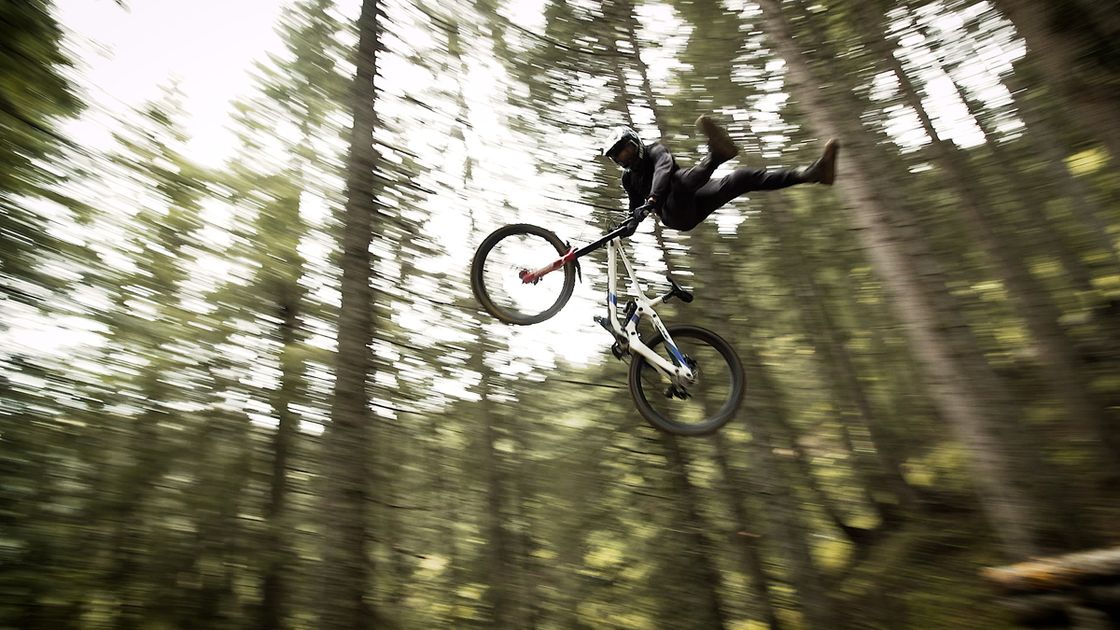 Vincent Tupin Bosses the Châtel Bikepark | Scott