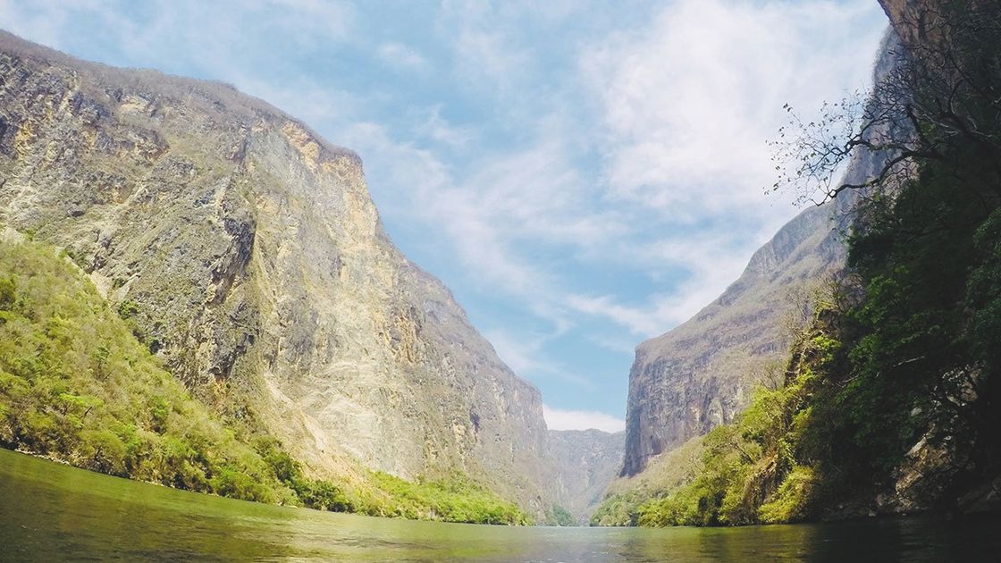 WALKING FROM GUATEMALA TO CHIAPAS - Exploring a free and proud land ...
