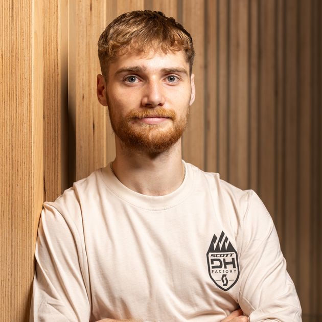 Ethan Craik SCOTT DH Factory Team | Scott