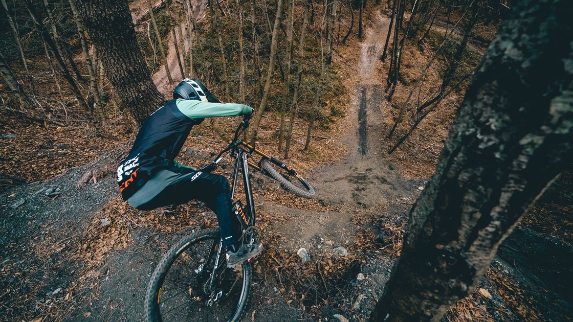 Introducing the SCOTT DH FACTORY | Scott