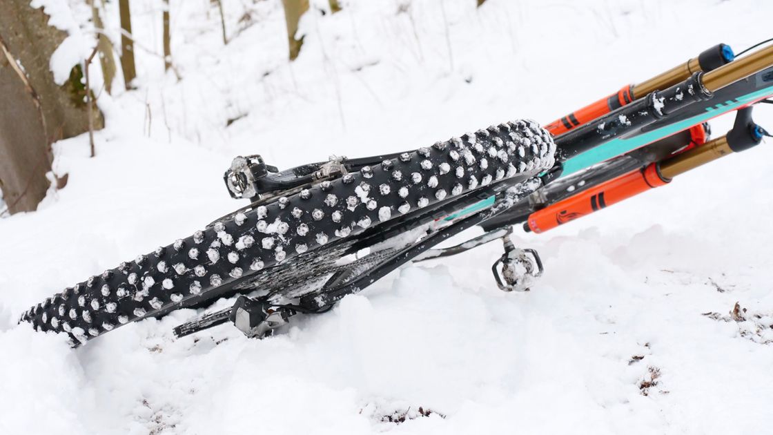 Scotty Laughland's First Ride with Spiked Tires | Scott