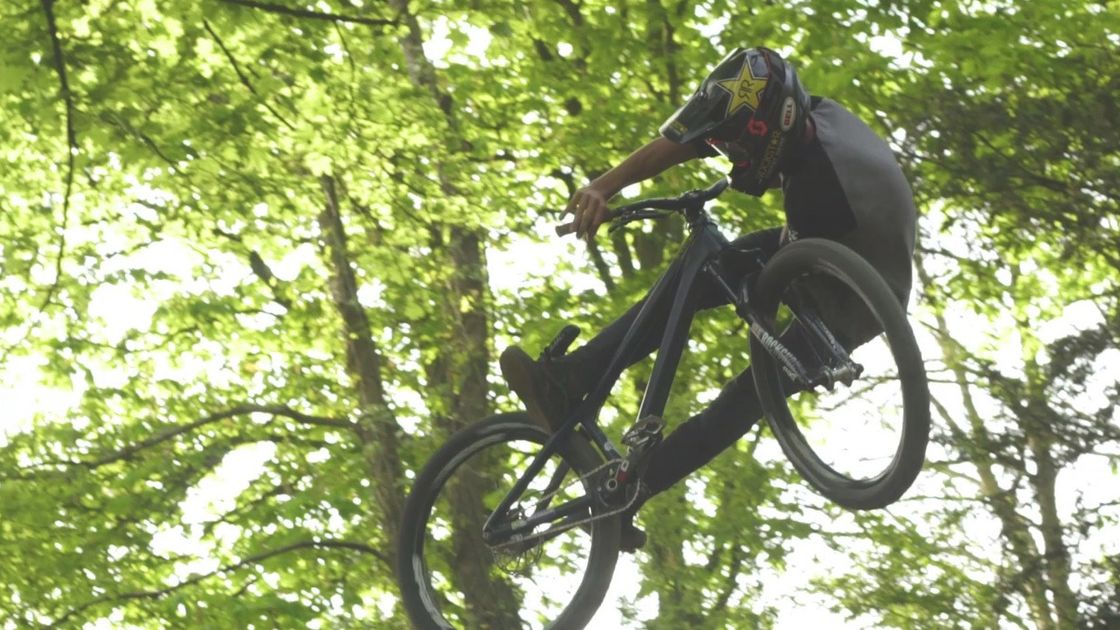 The Best Backyard You Might Ever See - Louis Reboul Rides his Home ...