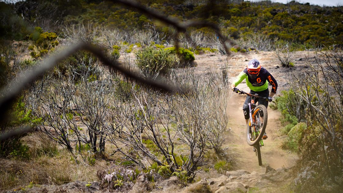 Rémy Absalon Wins 12th Megavalanche! | Scott