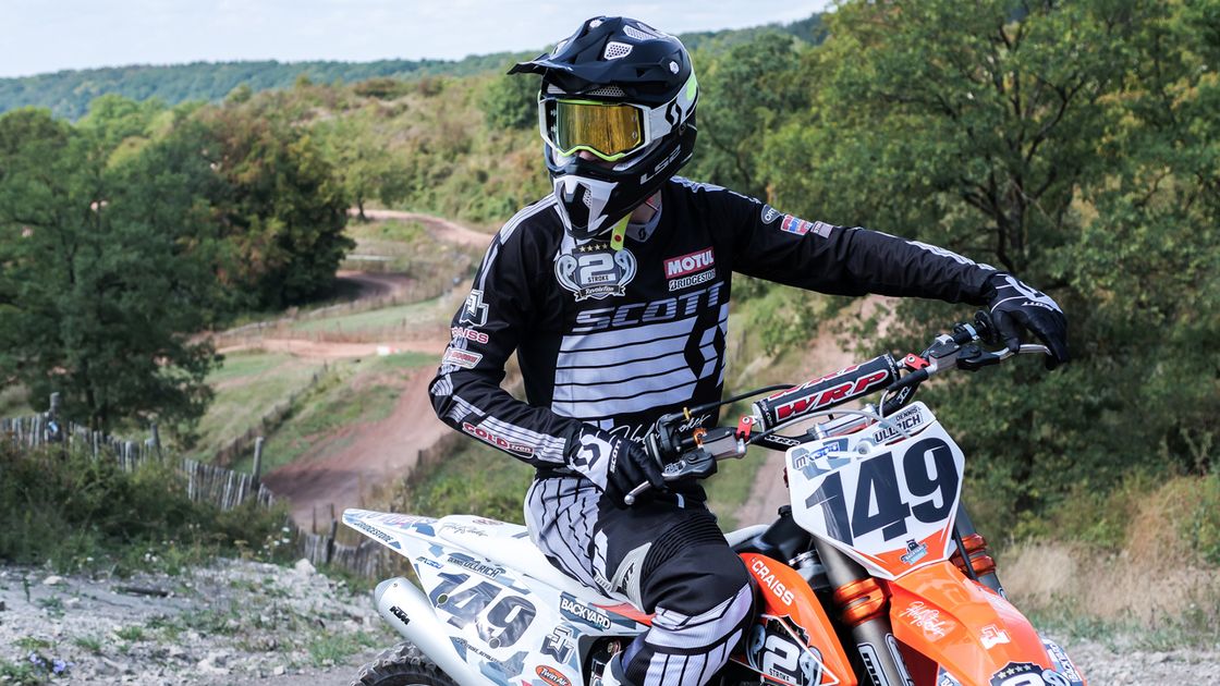 #twostroketuesday with Dennis Ullrich on the KTM 250 SX 2-stroke | Scott