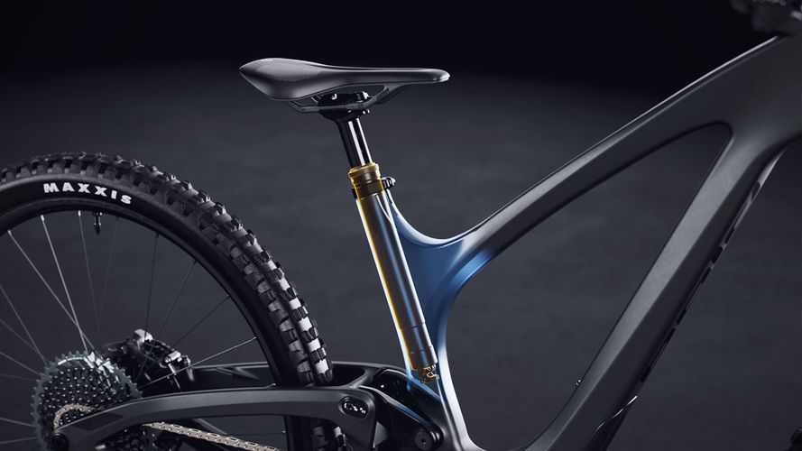 BOLD Unplugged Ultimate Bike