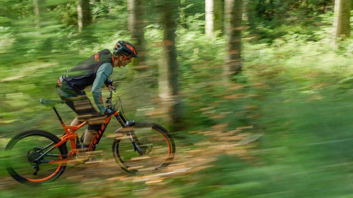 Train like a pro with an e-bike - Ep.2 Rémy Absalon | Scott